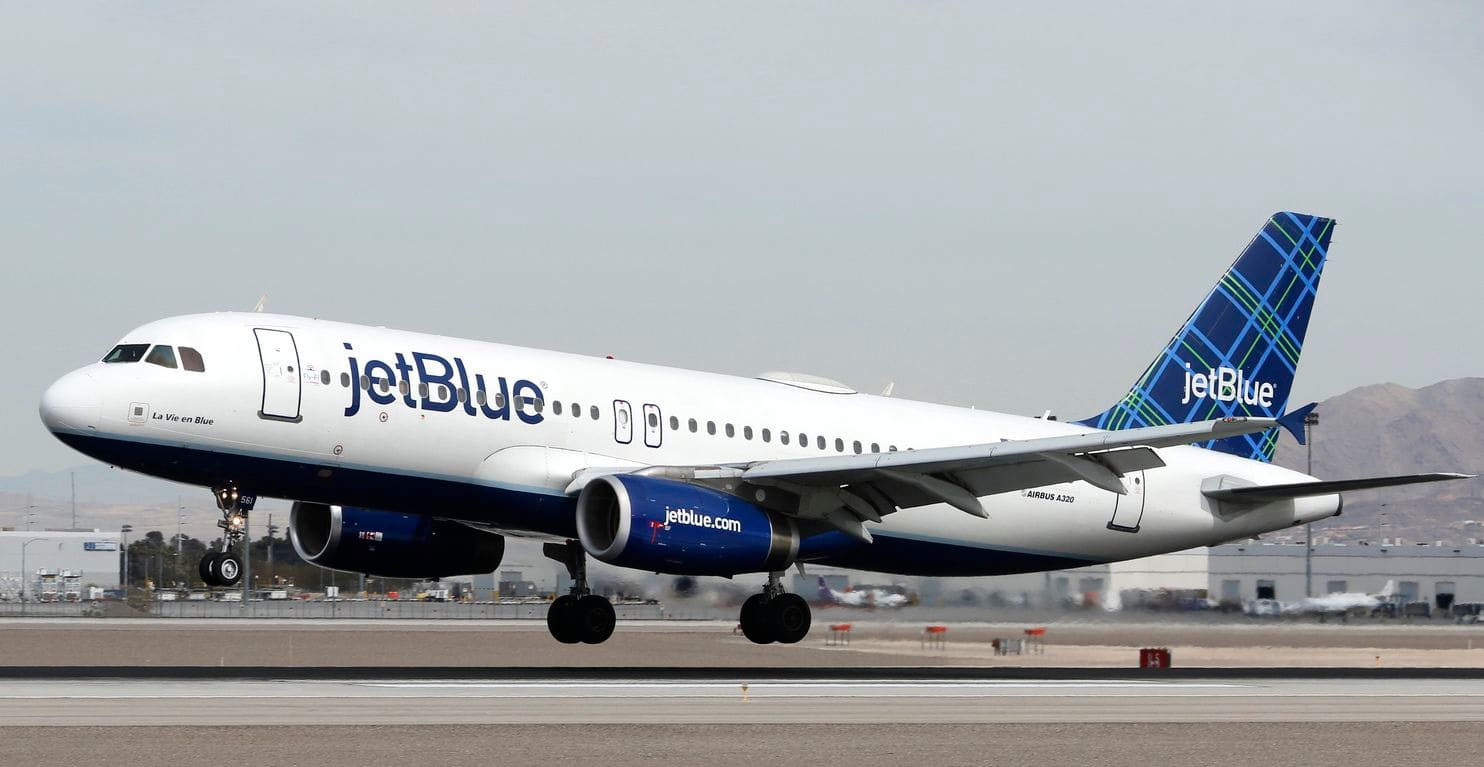 JetBlue Says Goodbye to Its First Aircraft, Airbus A320 "Bluebird ...