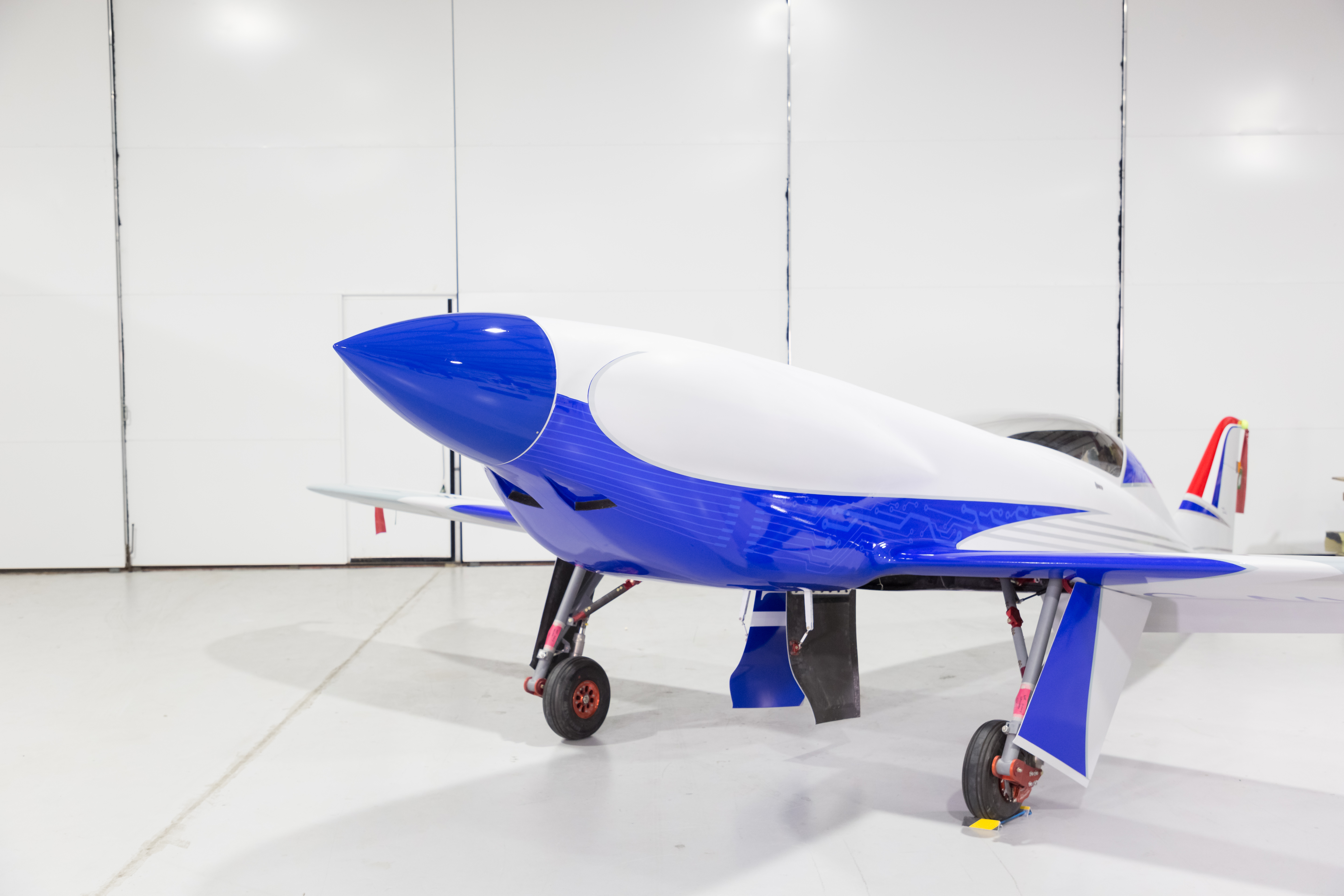Rolls-Royce completes ground-testing of world’s fastest all-electric ...