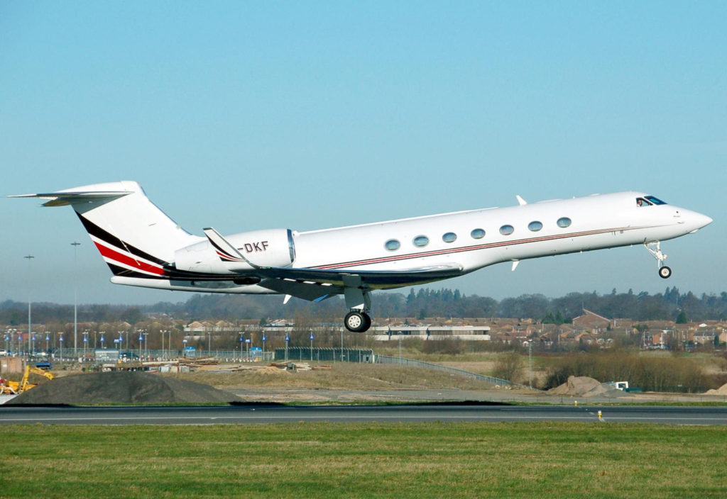 This $40 million Gulfstream private jet can be bought using bitcoin as ...