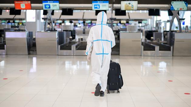 Now Airlines Are Booting Passengers for Wearing Too Much Protection ...