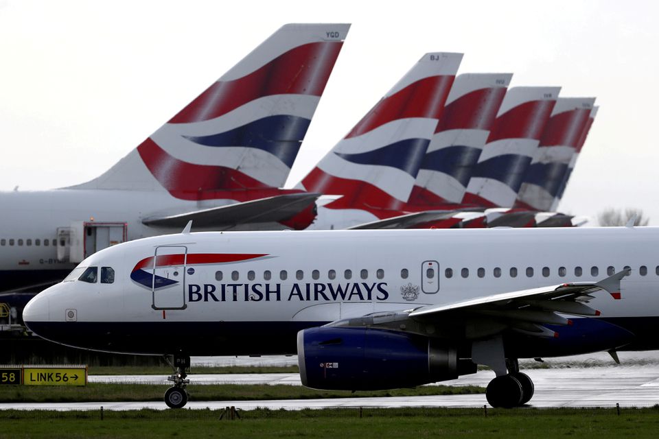 IAG airline group in advanced talks with Boeing and Airbus for ...