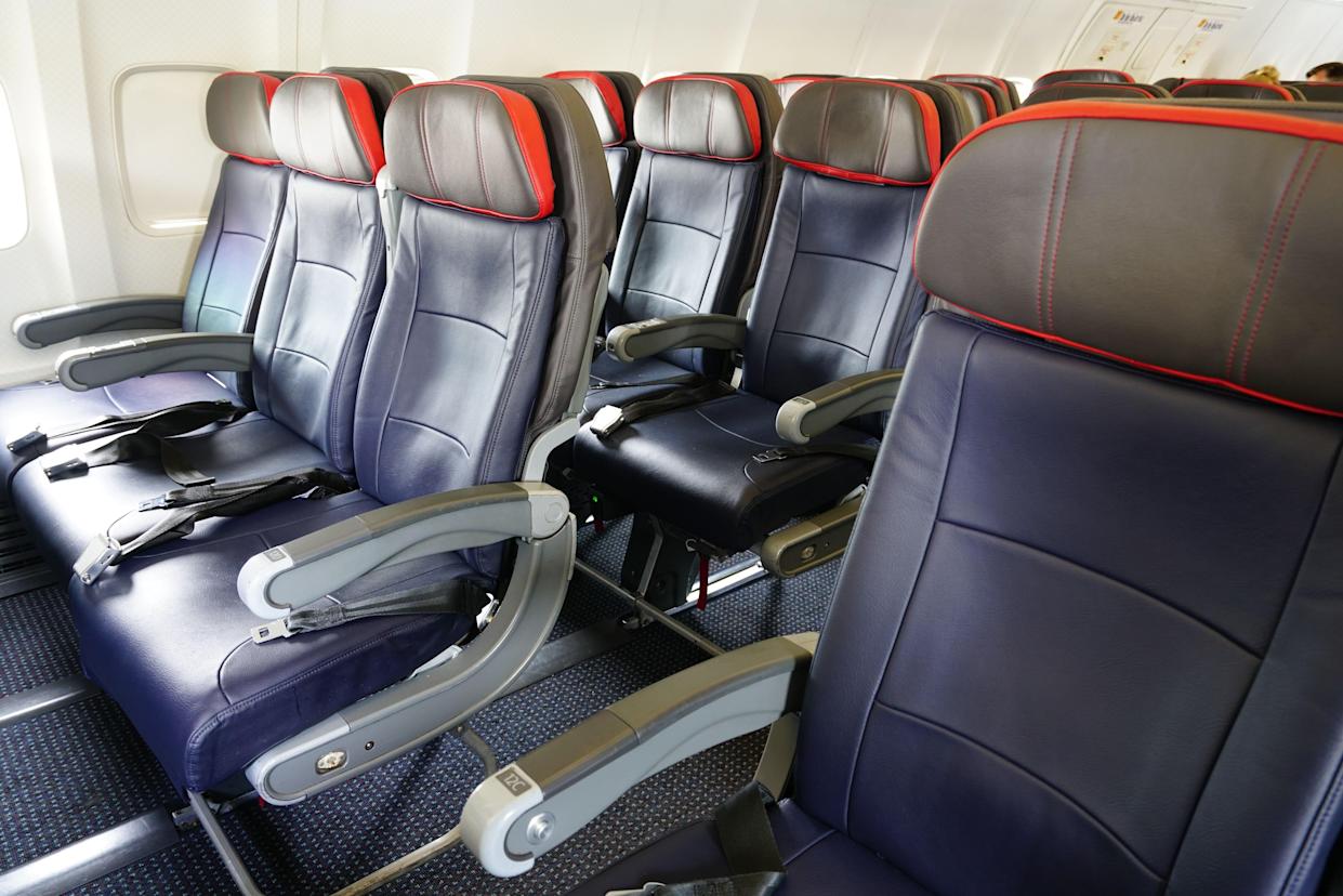 The Best Extra Legroom Seats on Top U.S. Airlines - AirGuide.info ...