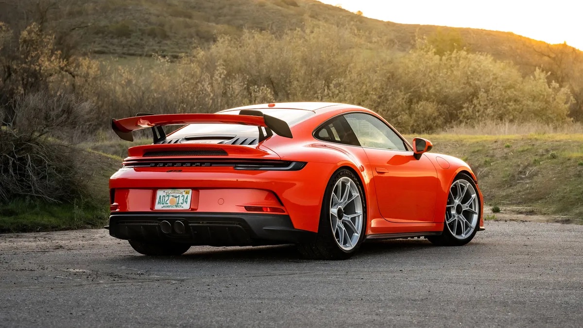 The Porsche 911 GT3 is a street legal race car - AirGuide.info ...