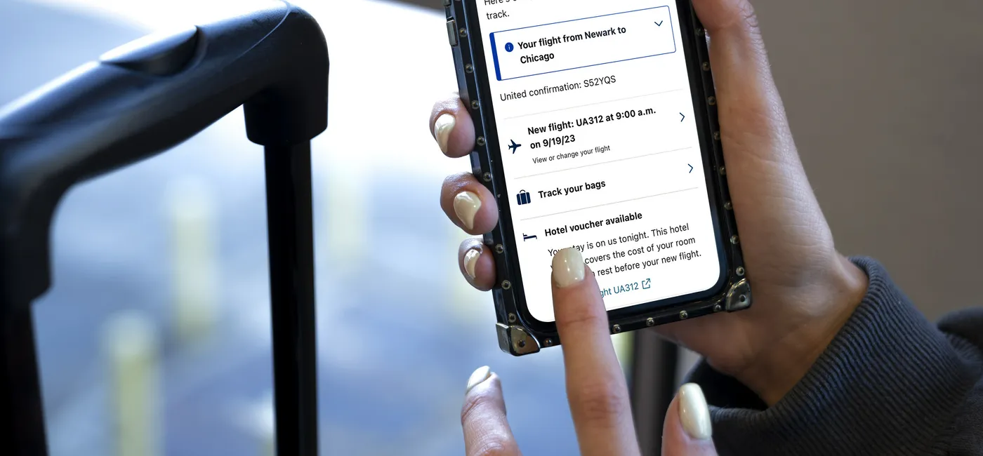 United Airlines Introduces Automatic Flight Rebooking and Meal/Hotel ...