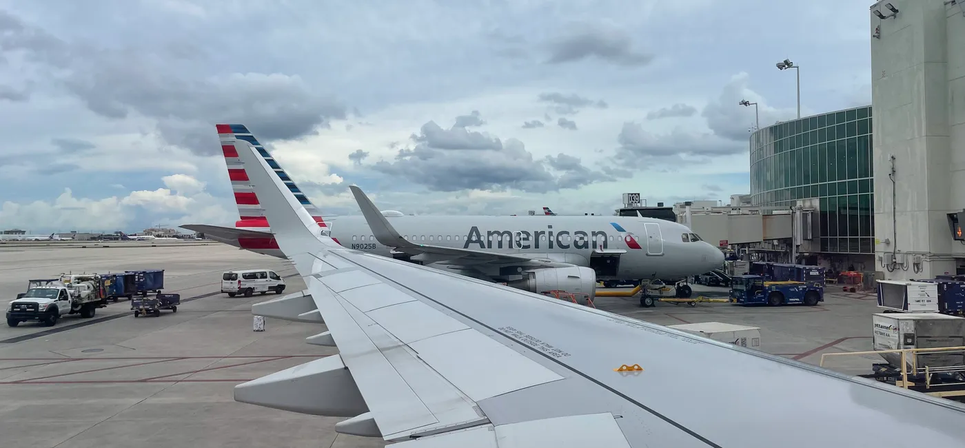 American Airlines Pilot's Behavior Lecture Goes Viral, Garners ...