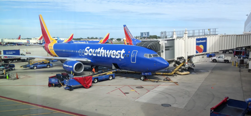 Southwest Airlines Delays 737-7 Deployment to 2025 Due to Ongoing ...