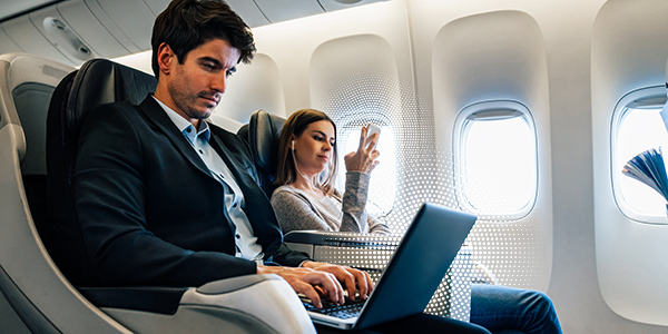 Practical Tips for Tall Travelers to Enhance Comfort During Flights ...